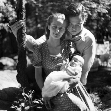 Why did Christopher debut as a girl name in 1938? – Nancy’s Baby Names