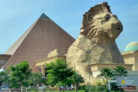 Baby born outside mall, named after mall – Nancy’s Baby Names